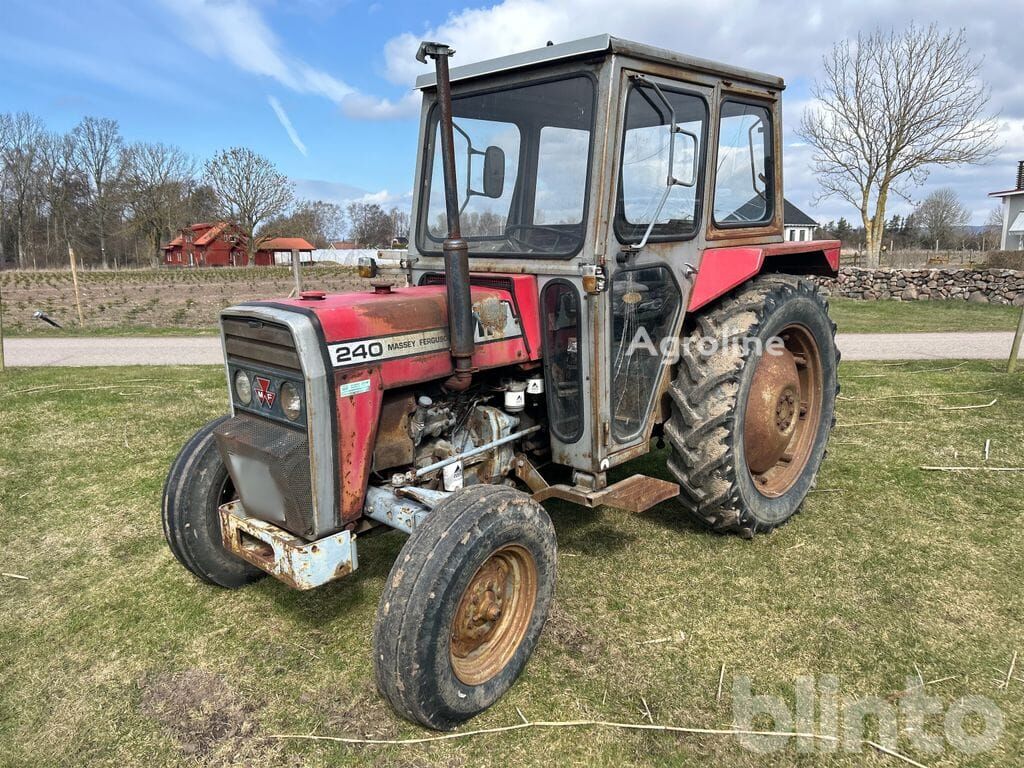 Prodaje se Massey Ferguson 240-2 mini traktor na aukciji