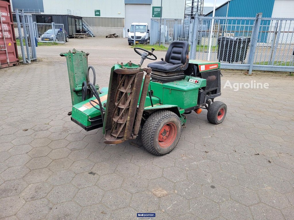 Prodaje se Ransomes traktor kosilica na aukciji