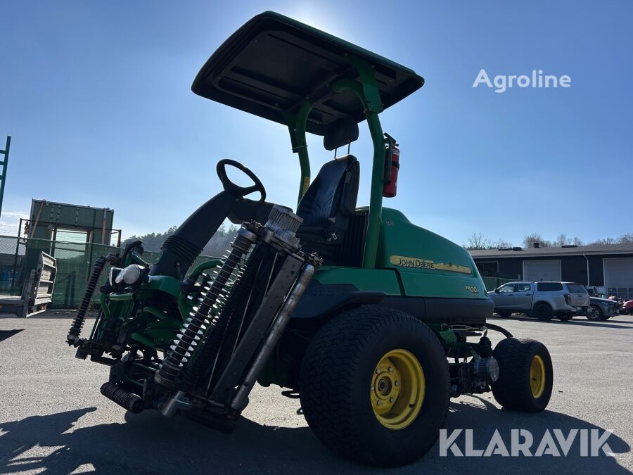 Prodaje se John Deere 7500A E-Cut traktor kosilica na aukciji