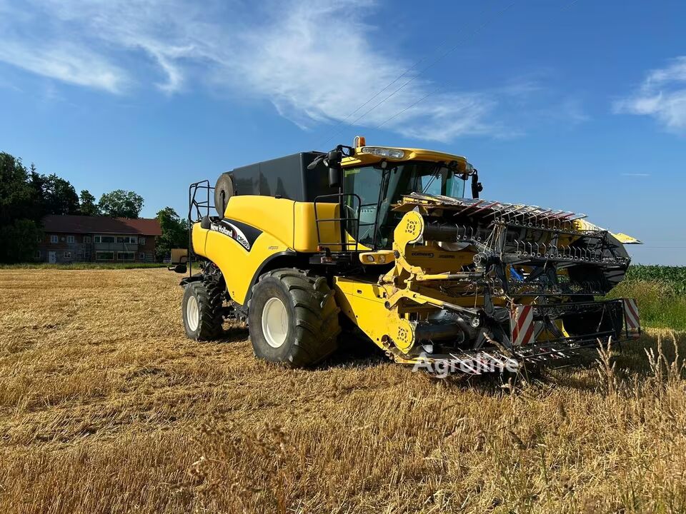 New Holland CR 980 kombajn za žito