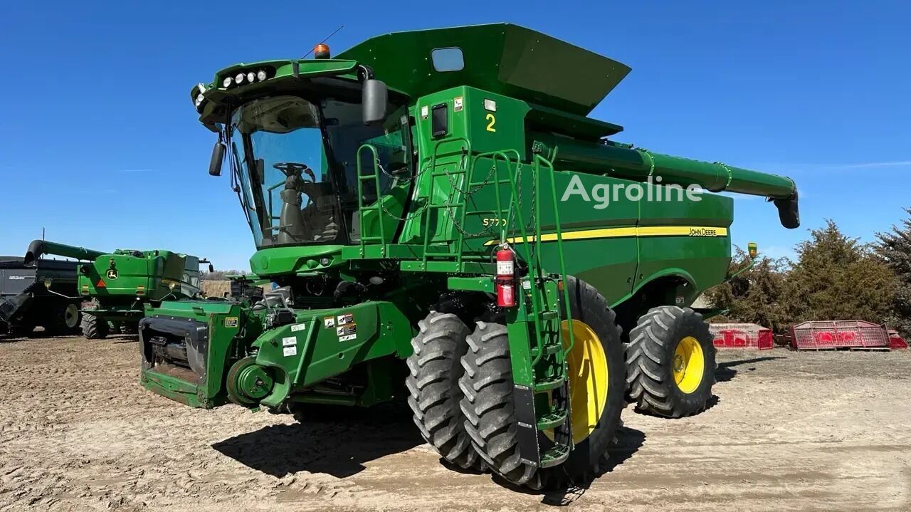 John Deere S770 kombajn za žito