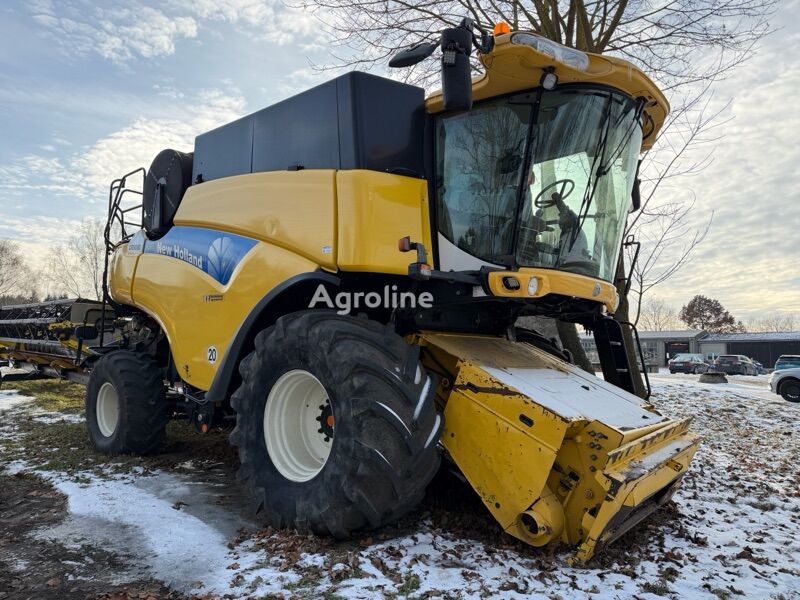 New Holland CR 9080 kombajn za žito