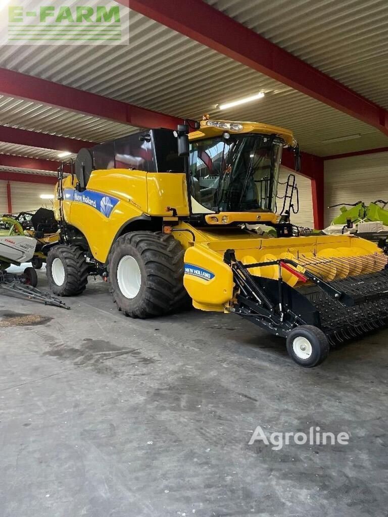 New Holland cx 8080 kombajn za žito