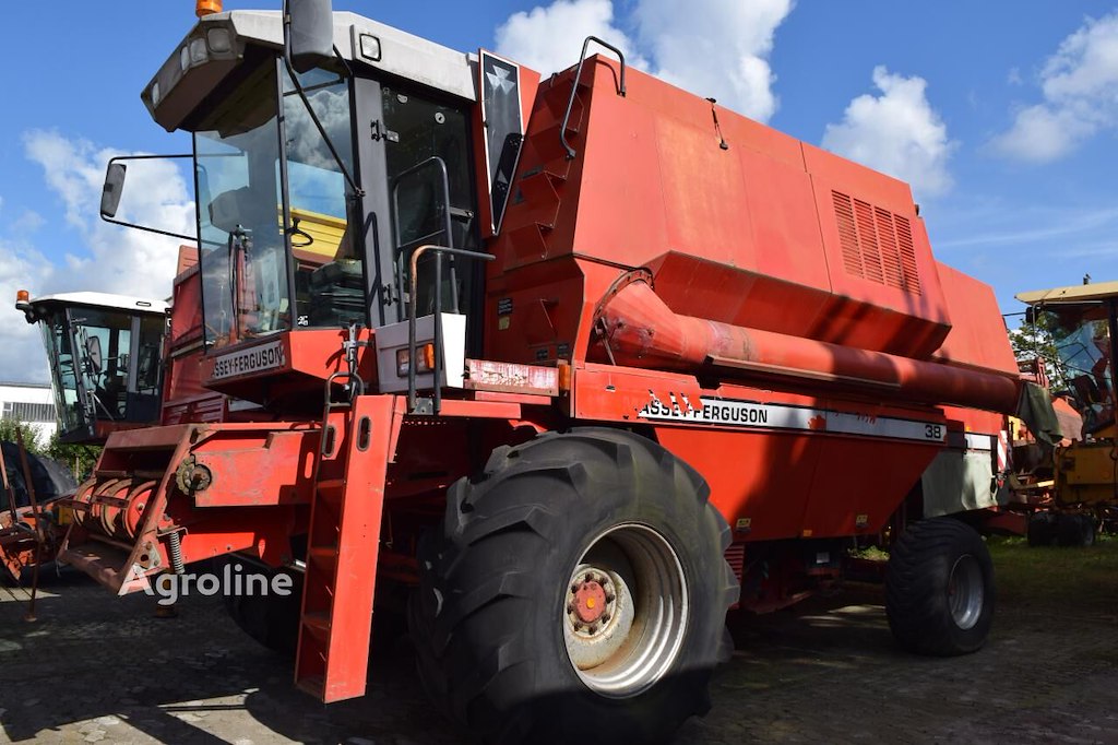 Massey Ferguson MF 38 kombajn za žito