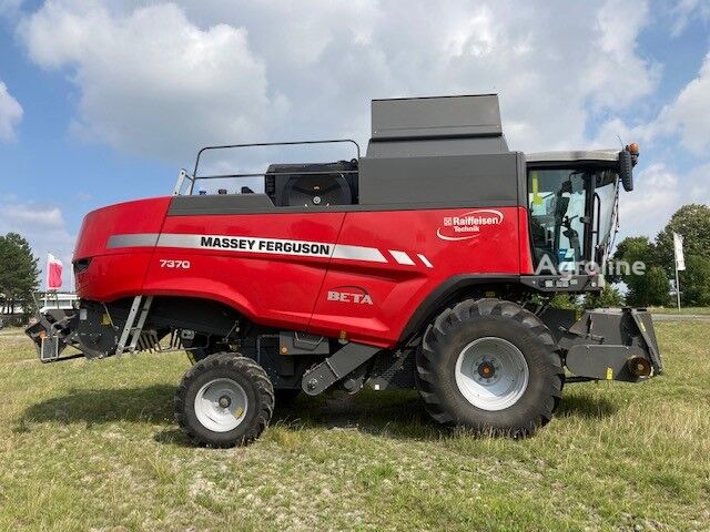 Massey Ferguson 7370 Beta kombajn za žito