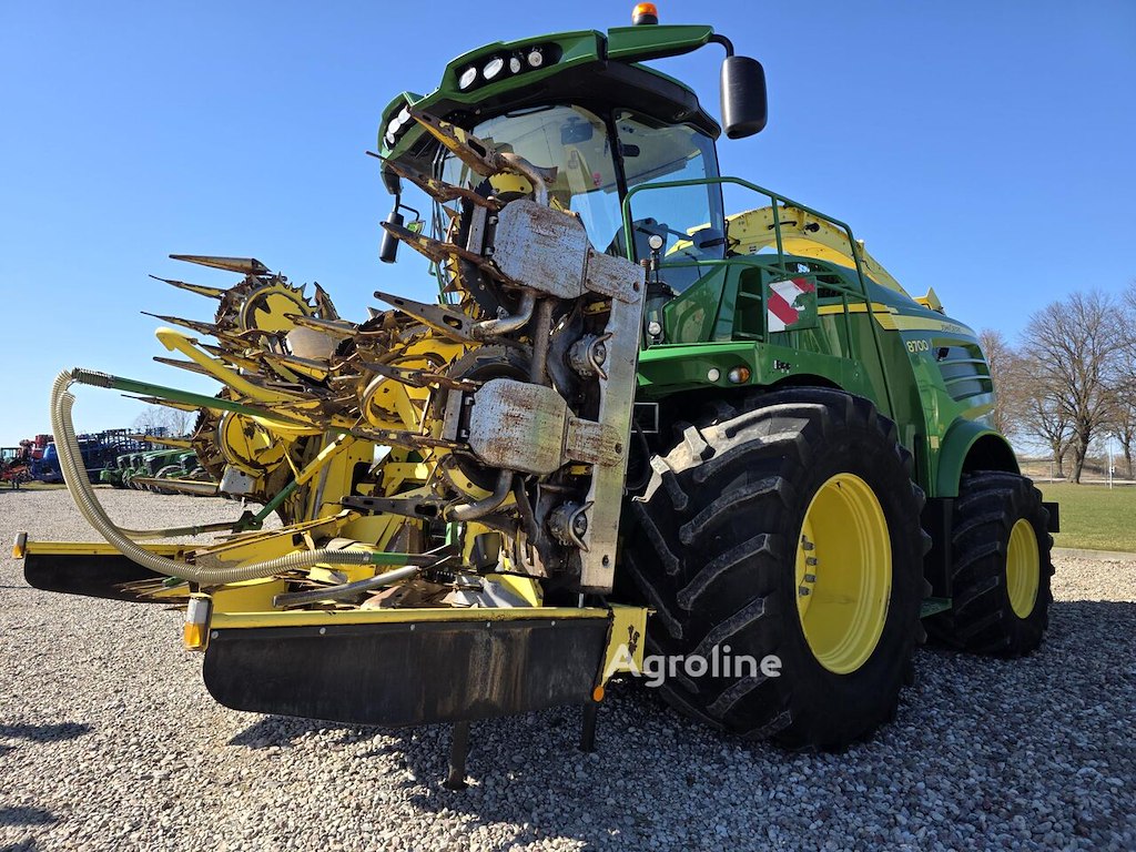 John Deere 8700 krmni kombajn