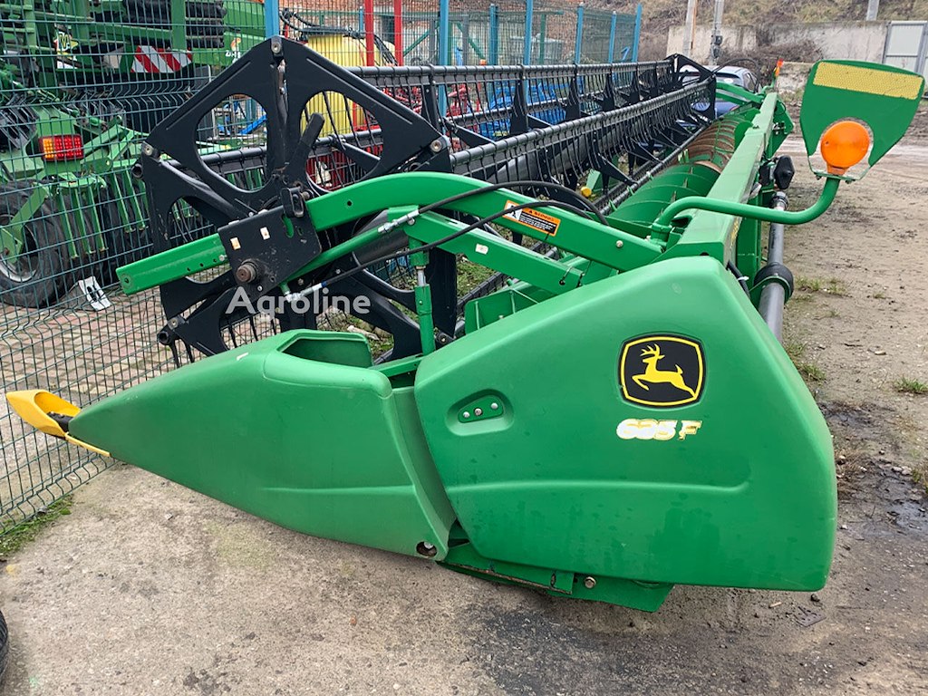 John Deere 635F adapter za žito