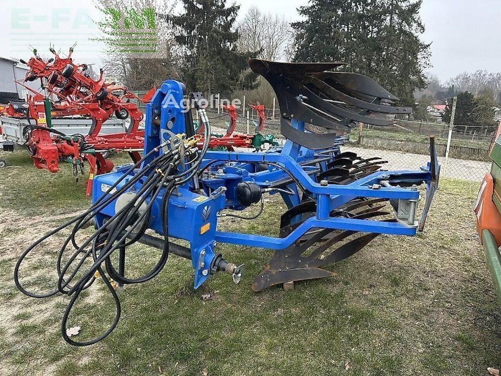 New Holland phvh 4+1 reverzibilni plug
