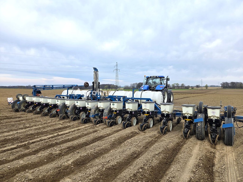 Kinze 3600 mehanička precizna sejalica