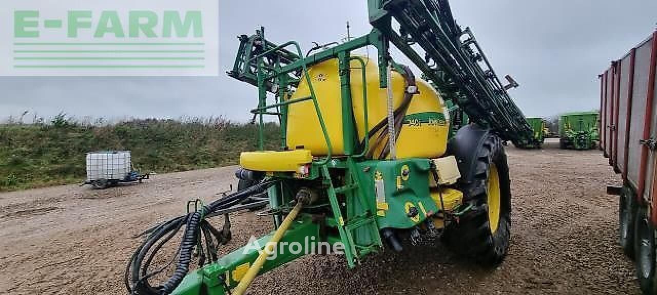 John Deere 740i 20/28m vučena prskalica