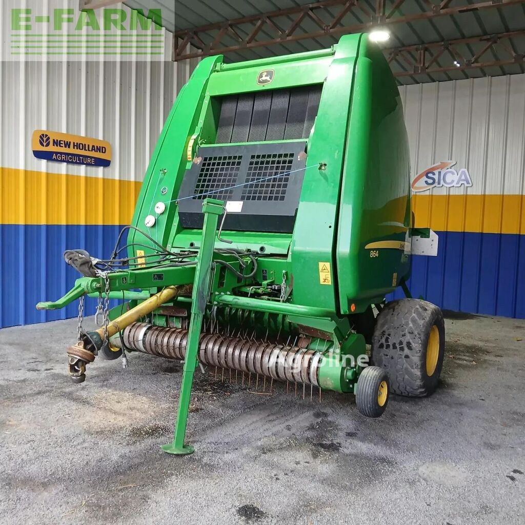 John Deere 864 balirka za okrugle bale