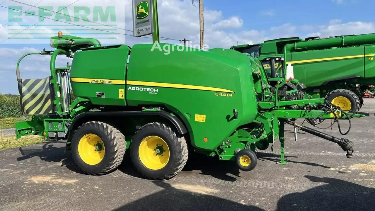 John Deere c441r balirka za okrugle bale