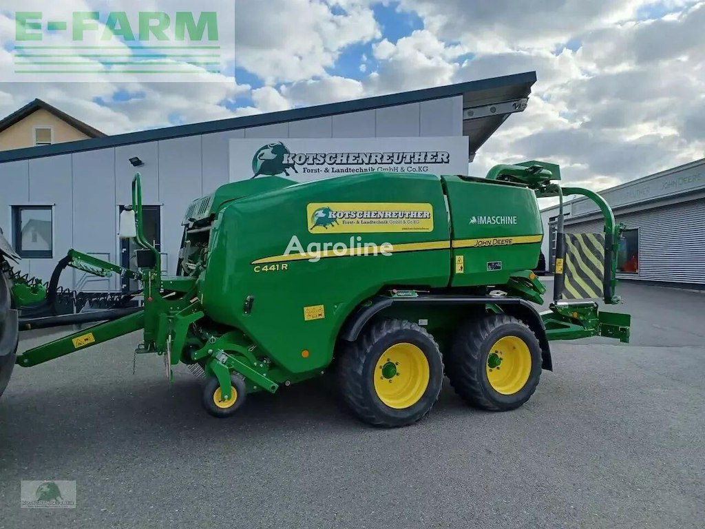 John Deere c441r balirka za okrugle bale