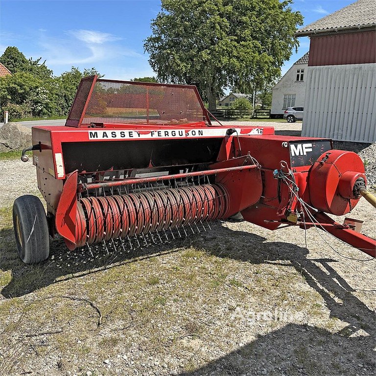 Prodaje se Massey Ferguson MF128 balirku za četvrtaste bale na aukciji