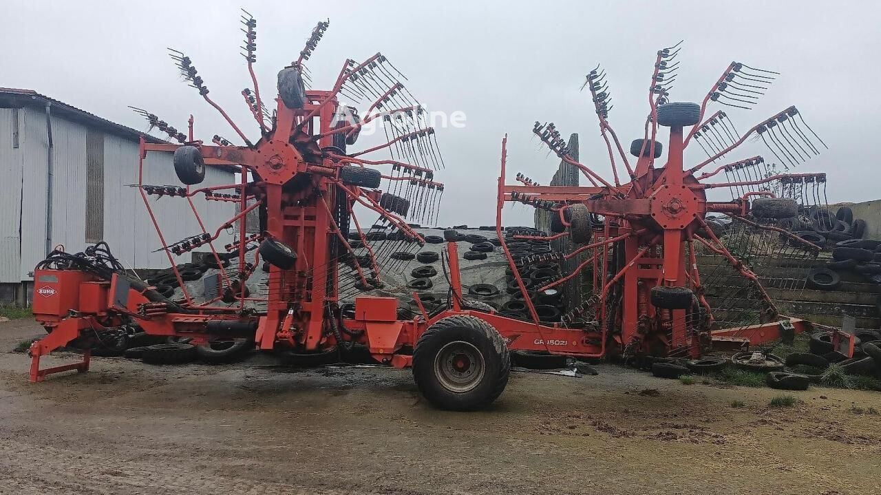 Kuhn 15021 trakasti formirač otkosa