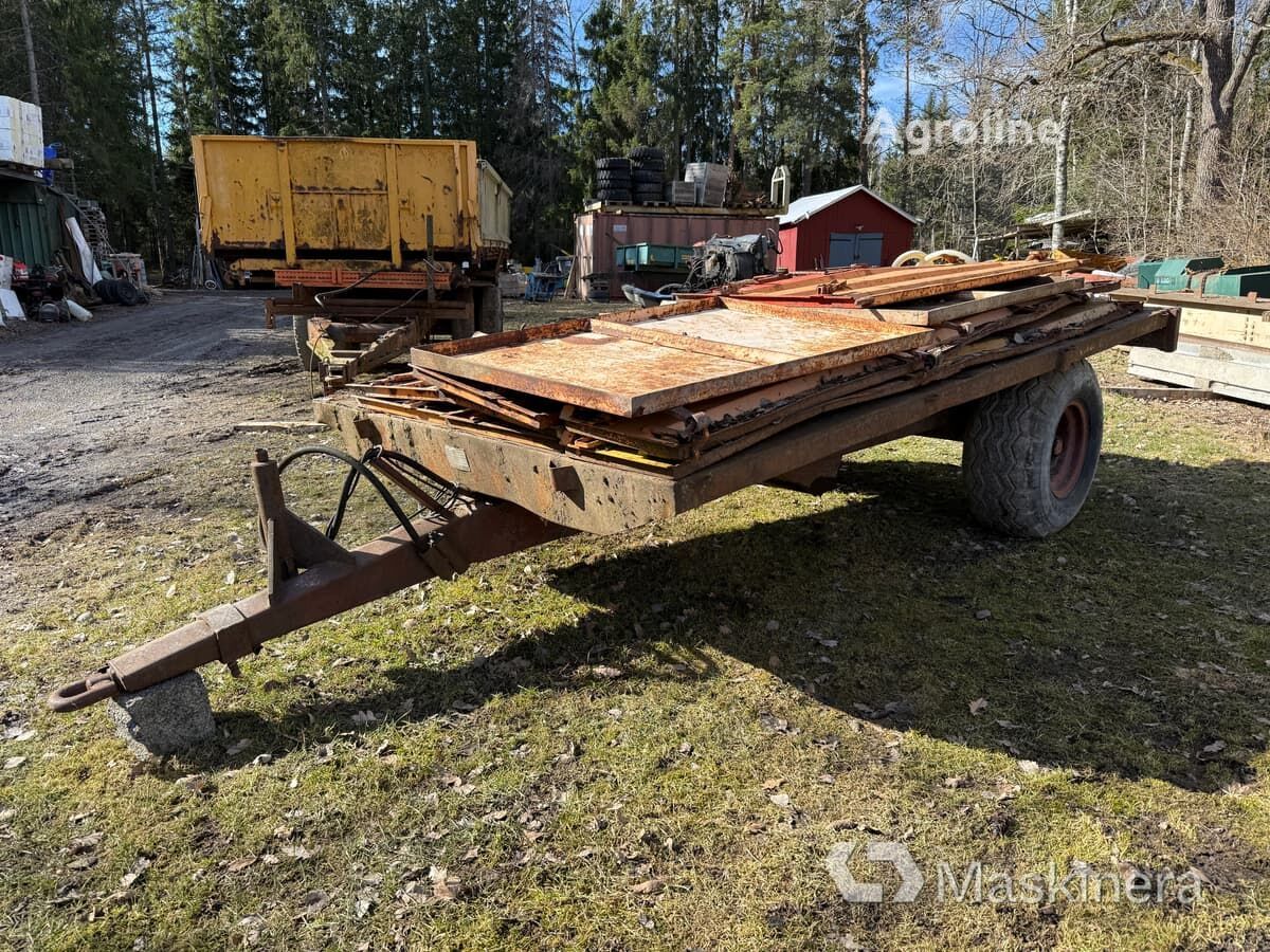 Prodaje se Traktorkärra med tipp traktorsku prikolicu na aukciji