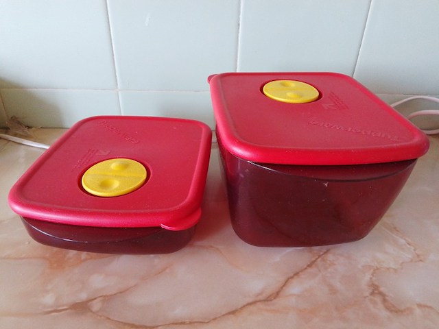 Tupperware posuda za mikrotalasnu 1,5l i 600ml,set