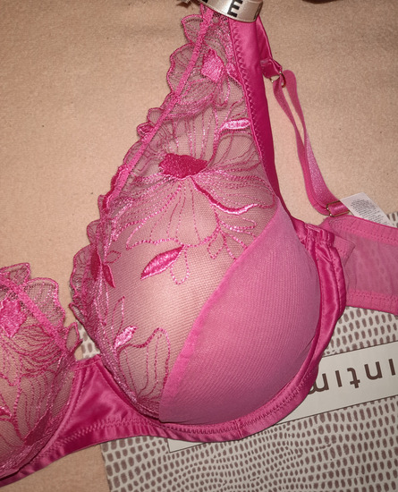Intimissimi roze,bež cipka,saten 75E NOVO!%