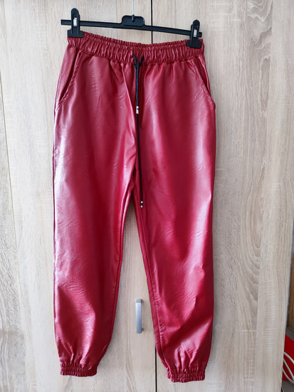 Bordo pantalone imitacija koze