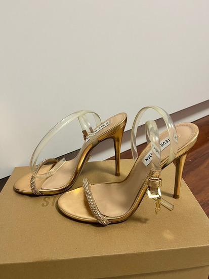 Steve Madden štikle