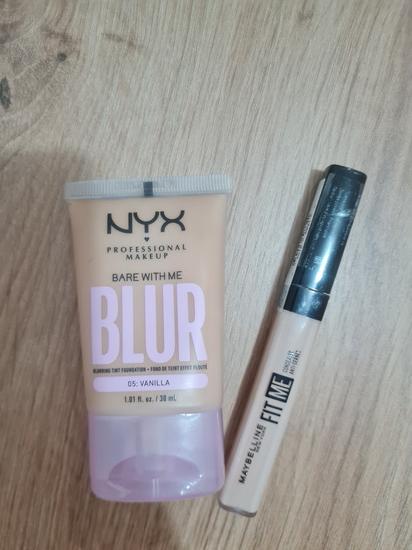 Nyx BLUR tečni puder i maybeline korektor