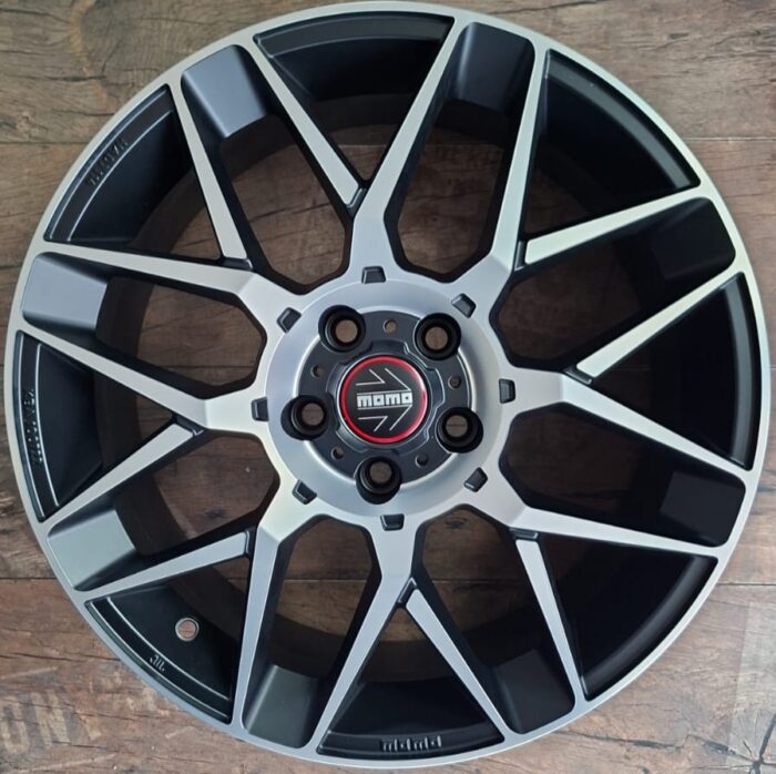 MOMO Revenge Evo 2 8×18 5/112 ET35