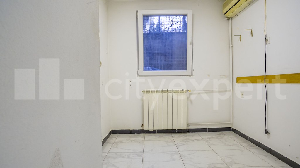 Lokal za izdavanje BEZ PROVIZIJE: Ostalo, 35m², Nemanjina, Savski venac - 600€