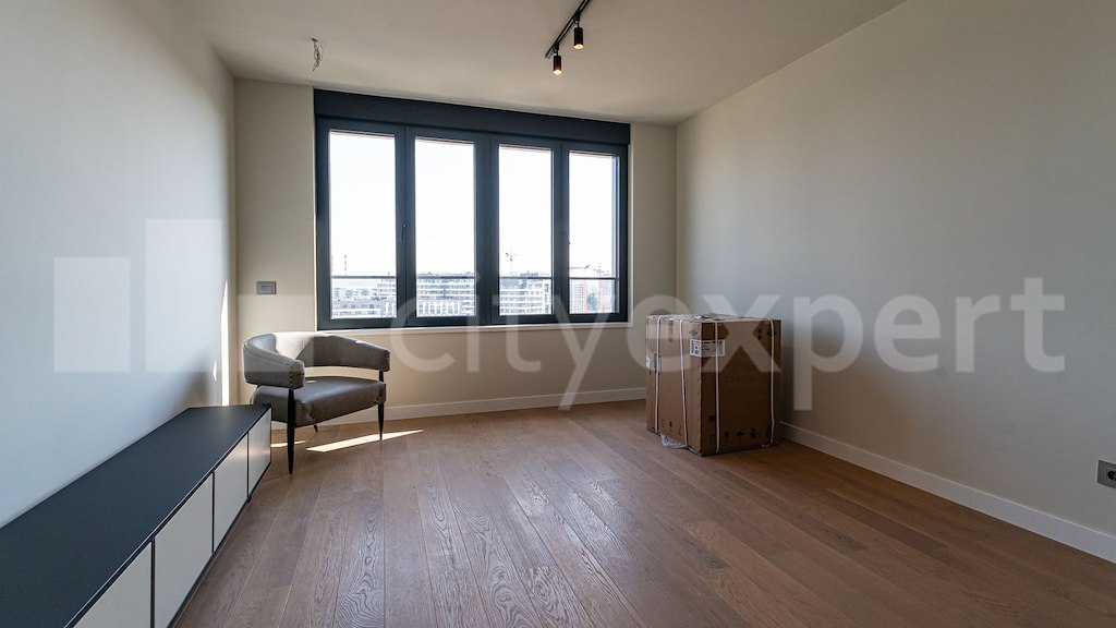 Poslovni prostor za izdavanje BEZ PROVIZIJE: Garsonjera, 33m², Đorđa Stanojevića, Novi Beograd - 850€