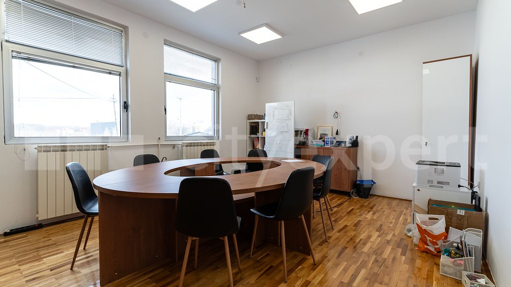 Poslovni prostor za izdavanje BEZ PROVIZIJE: Ostalo, 520m², Radavačka, Novi Beograd - 4000€