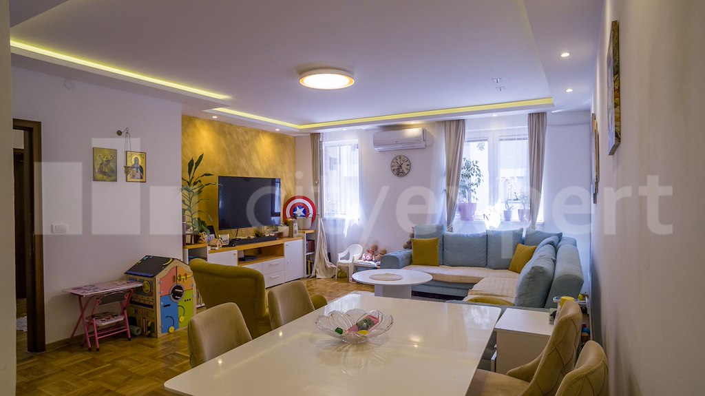 Stan za prodaju BEZ PROVIZIJE - Trosoban, 63m², Murmanska, Zvezdara - 199000€