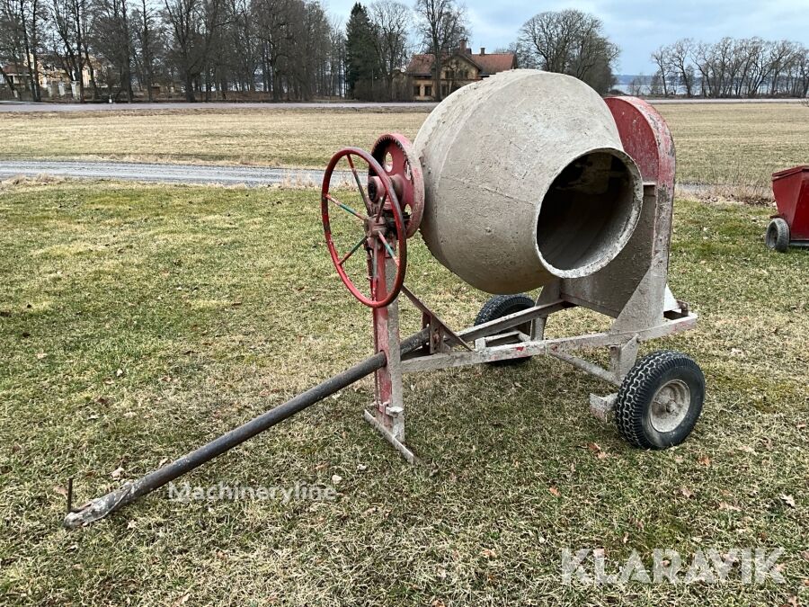 Prodaje se Cementblandare TL betonsku mešalicu na aukciji