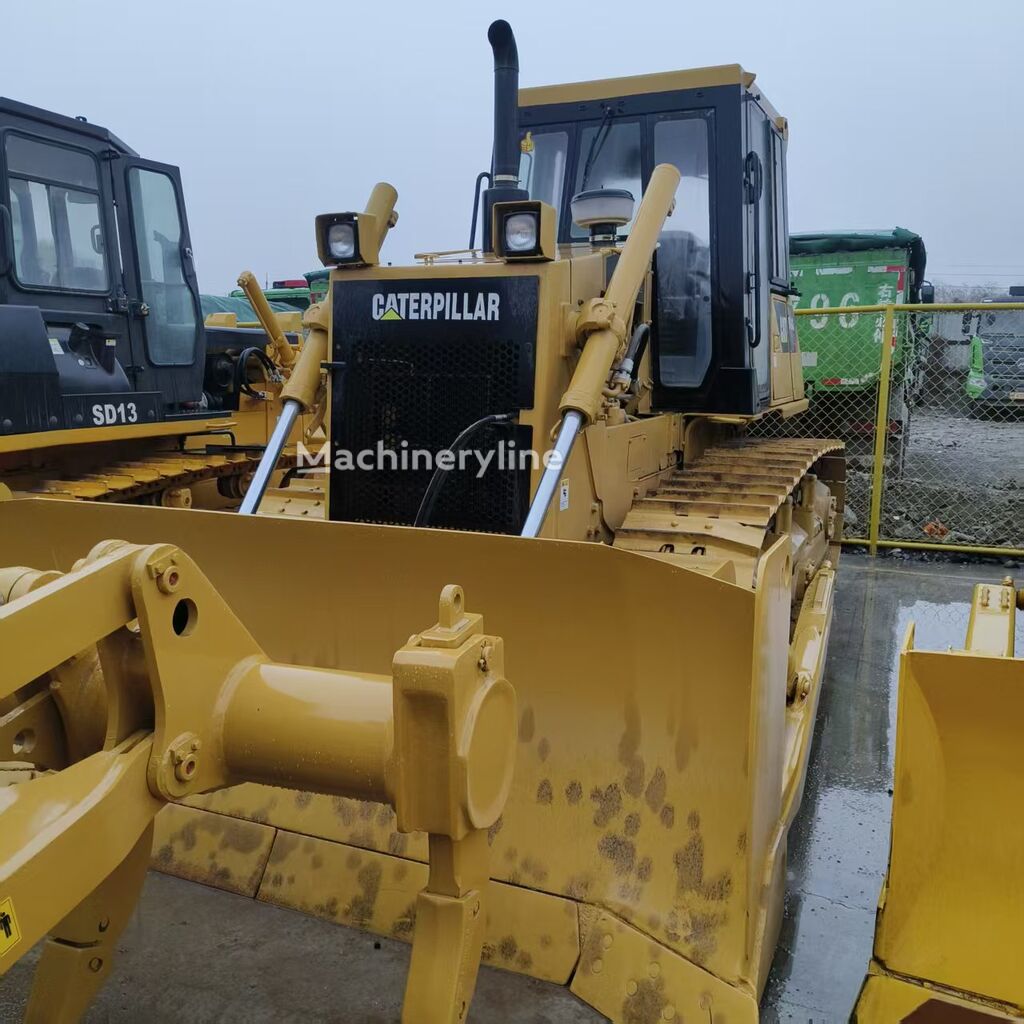 Caterpillar D6G buldožer