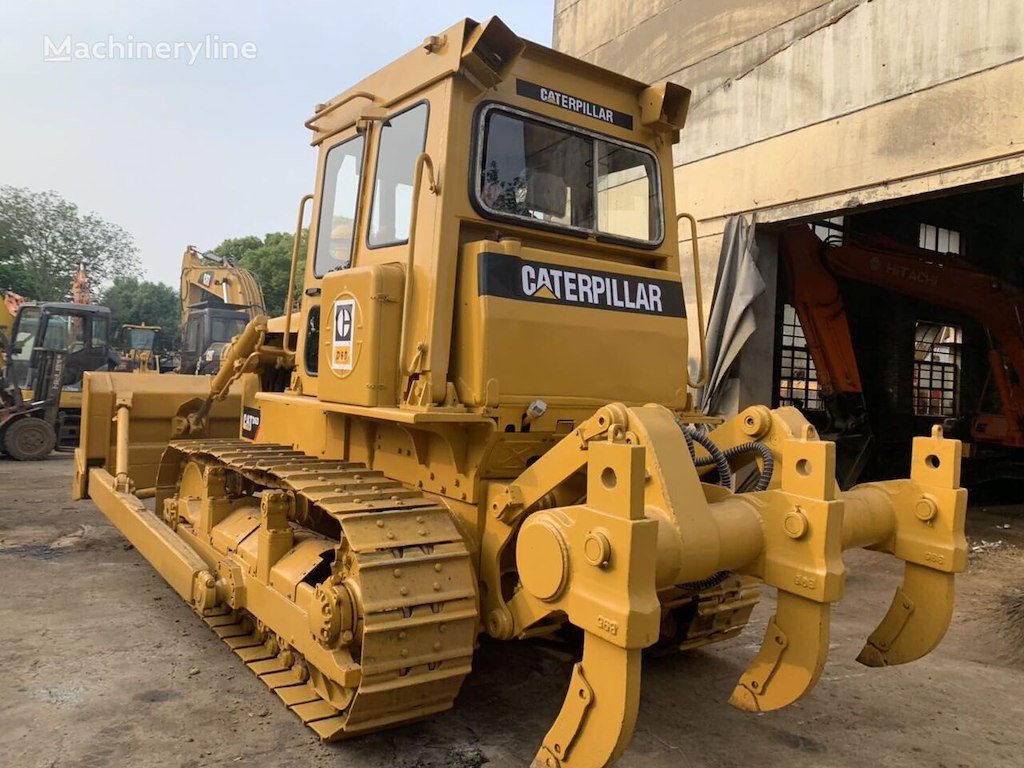 Caterpillar D6D buldožer