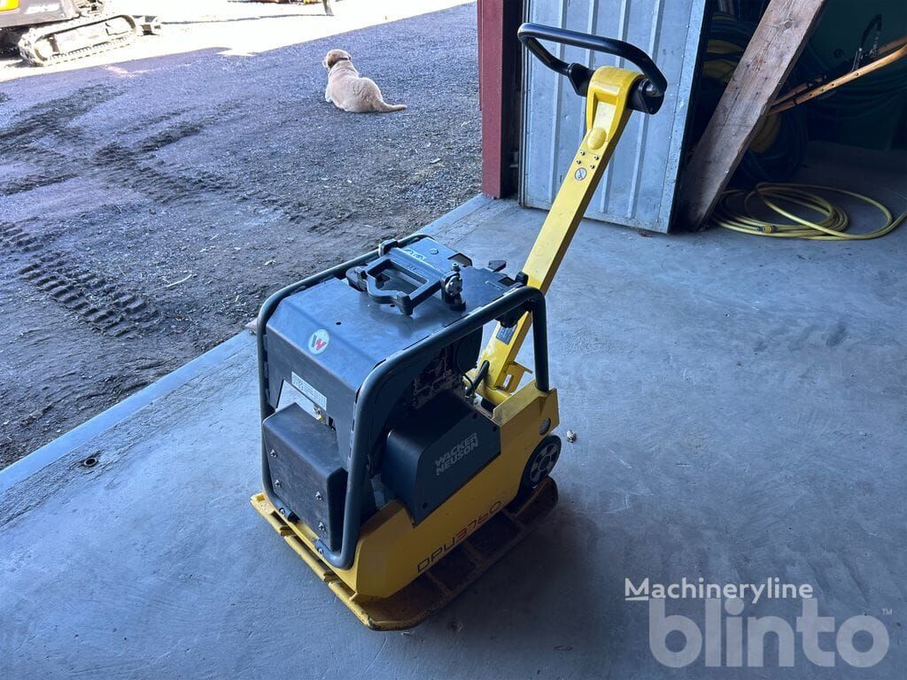 Prodaje se Wacker Neuson DPU3760 vibro ploču na aukciji