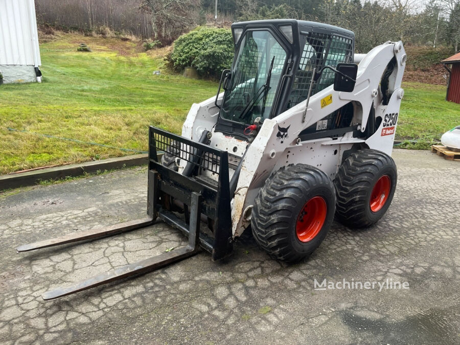 Bobcat S250 mini utovarivač