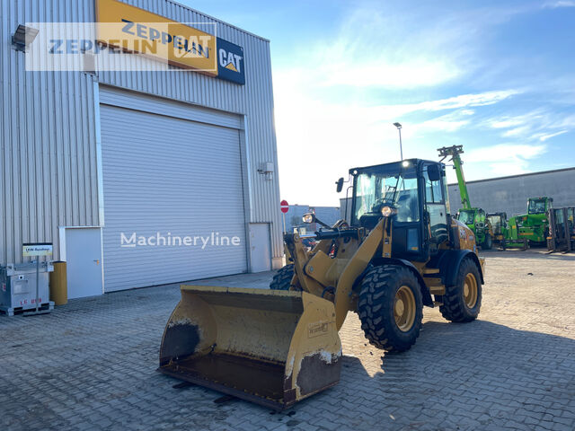 Caterpillar 908M prednji utovarivač