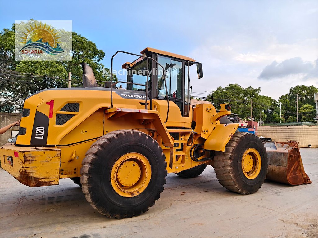 Volvo L120 prednji utovarivač