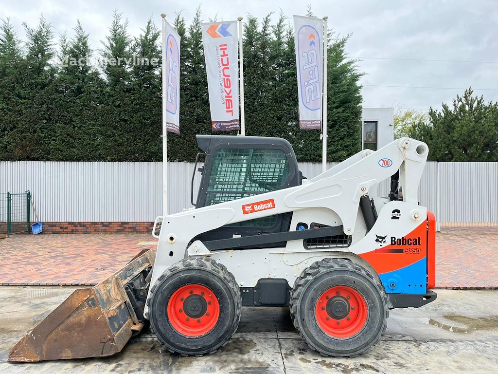 Bobcat S850 mini utovarivač