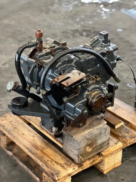 Cutie de viteze pentru încărcător frontal menjač za Komatsu WA250 građevinske mašine