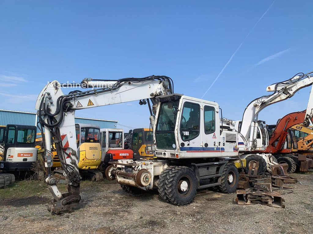 Liebherr A900C ZW Railway bager točkaš