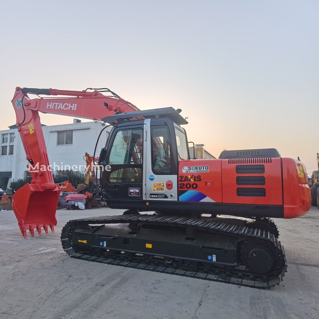 Hitachi ZX200 bager guseničar