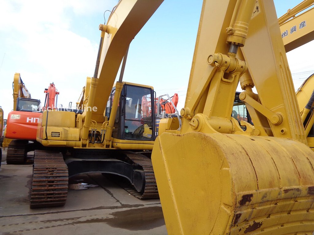 Komatsu PC200 bager guseničar