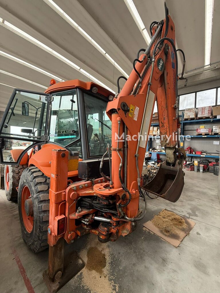 Fiat-Hitachi FB200 bager-utovarivač
