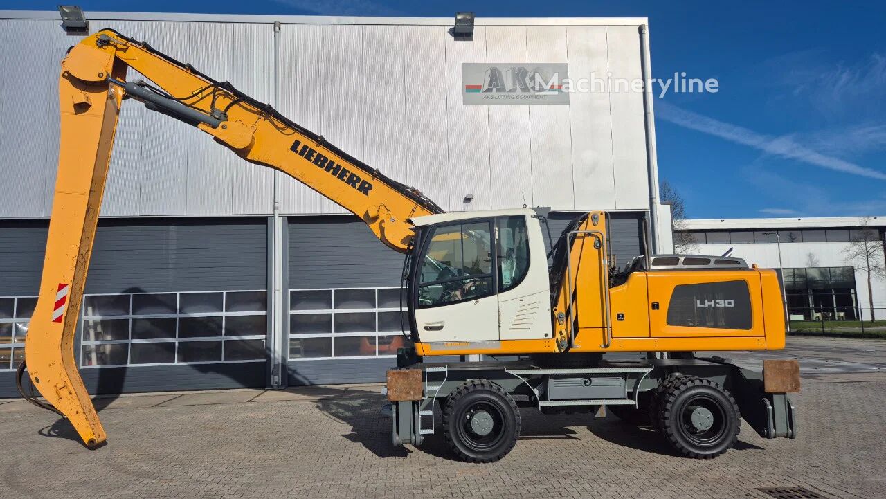 Liebherr LH30 M bager za pretovar