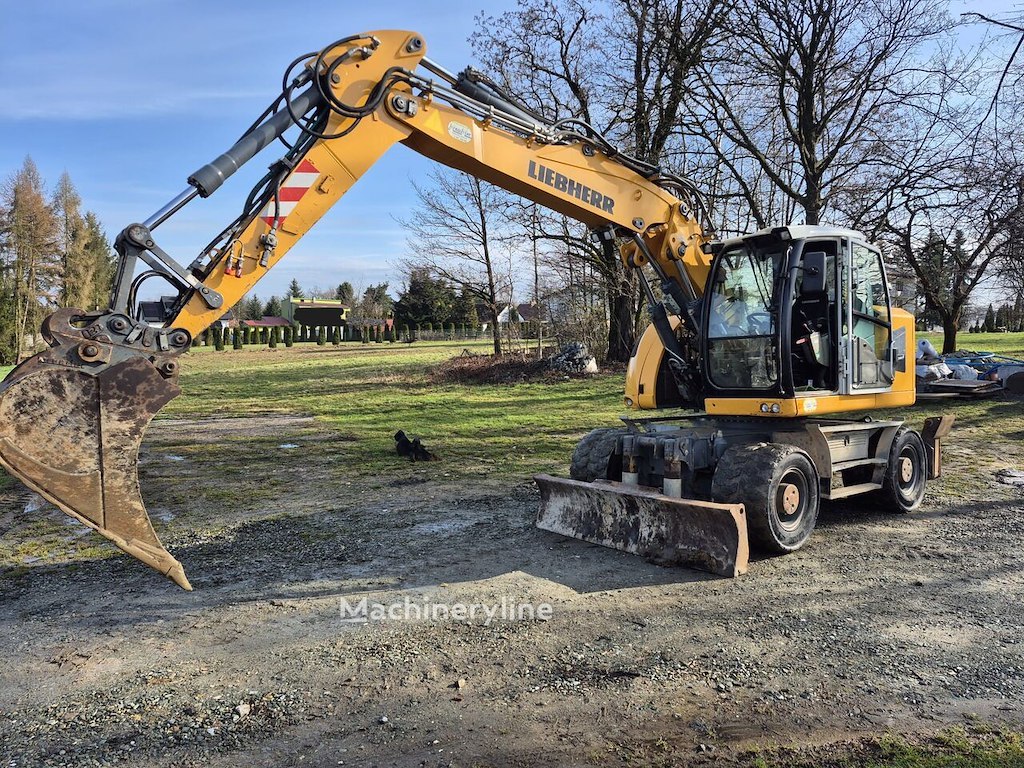 Liebherr A918 bager točkaš