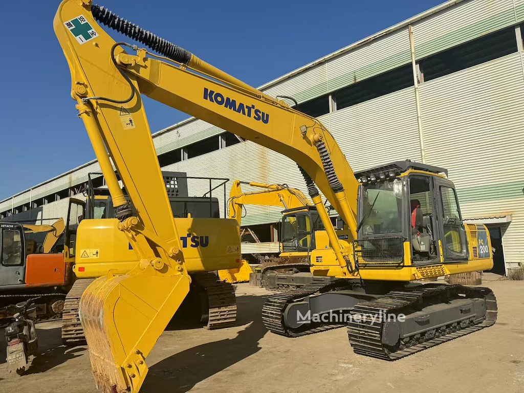 Komatsu PC200-8 bager guseničar