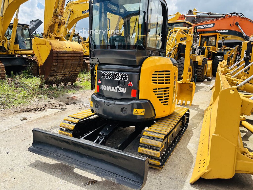 Komatsu PC35 mini bager