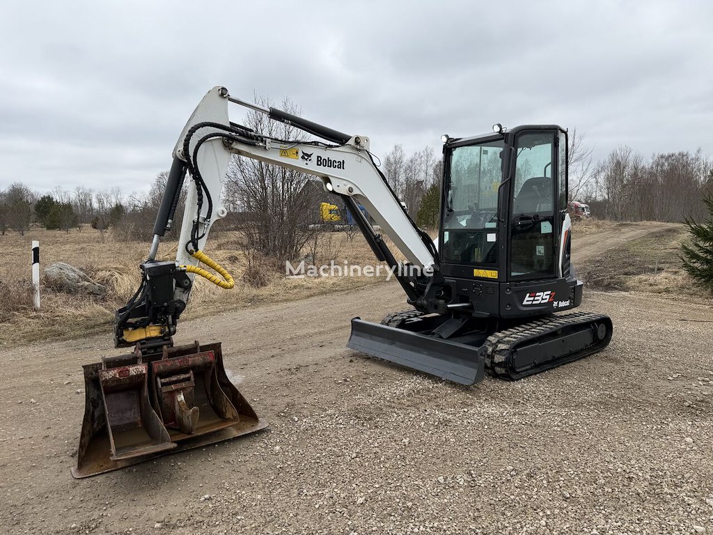 Bobcat E35Z Rototilt 3 bucket mini bager