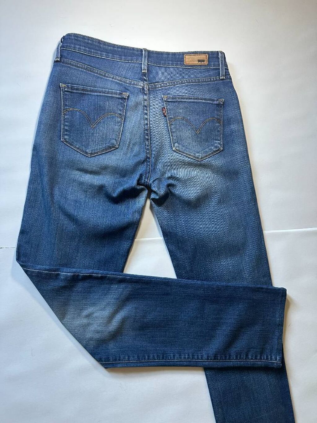 LEVIS DEMI CURVE - Fantastične Levis Demi Curve. Stanje odlično