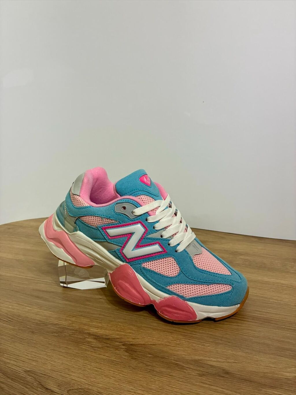 New Balance 9060 4900 din 36-46 Roze 36-41 K